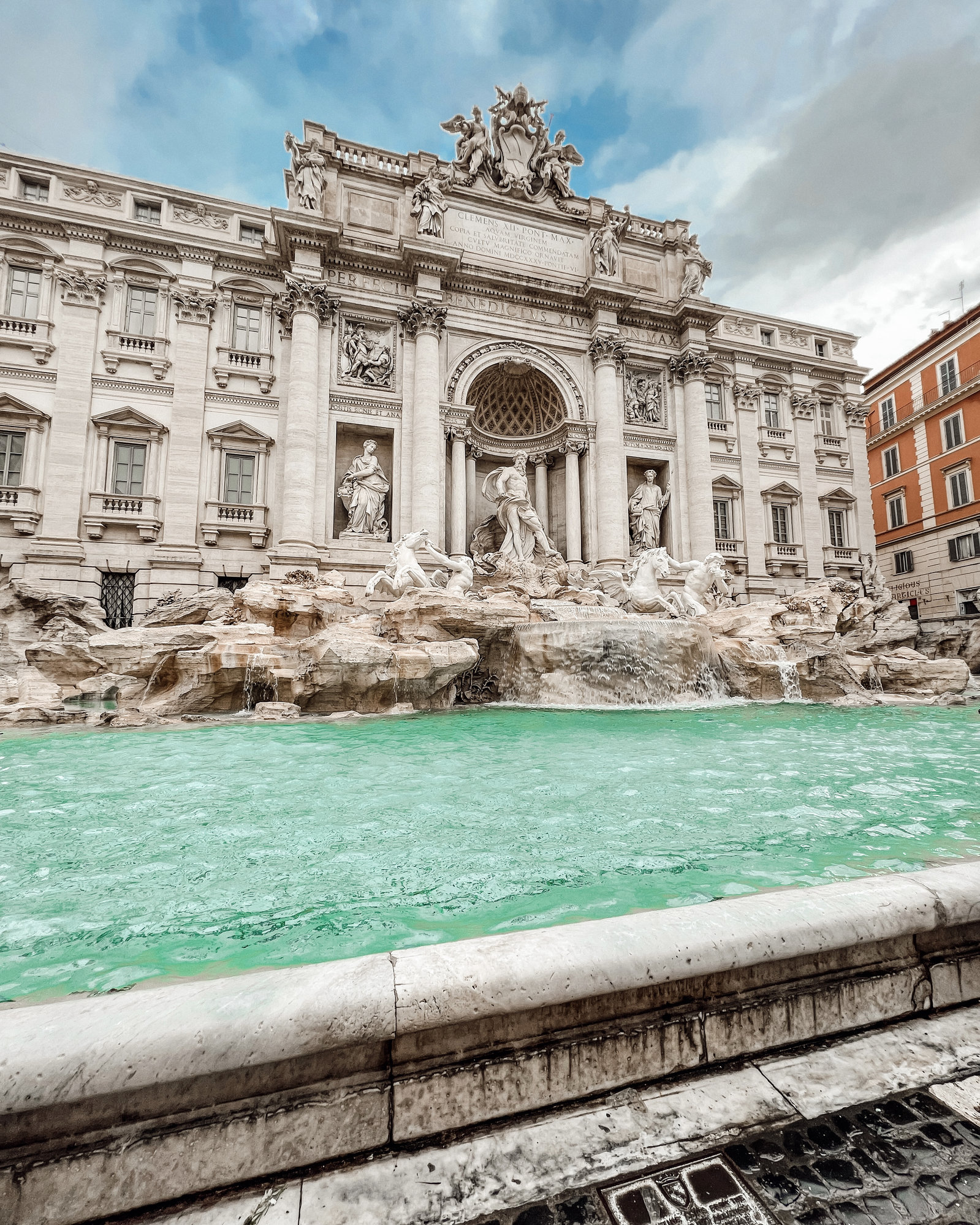 How to Pack for a Trip to Rome - Sierra In The City