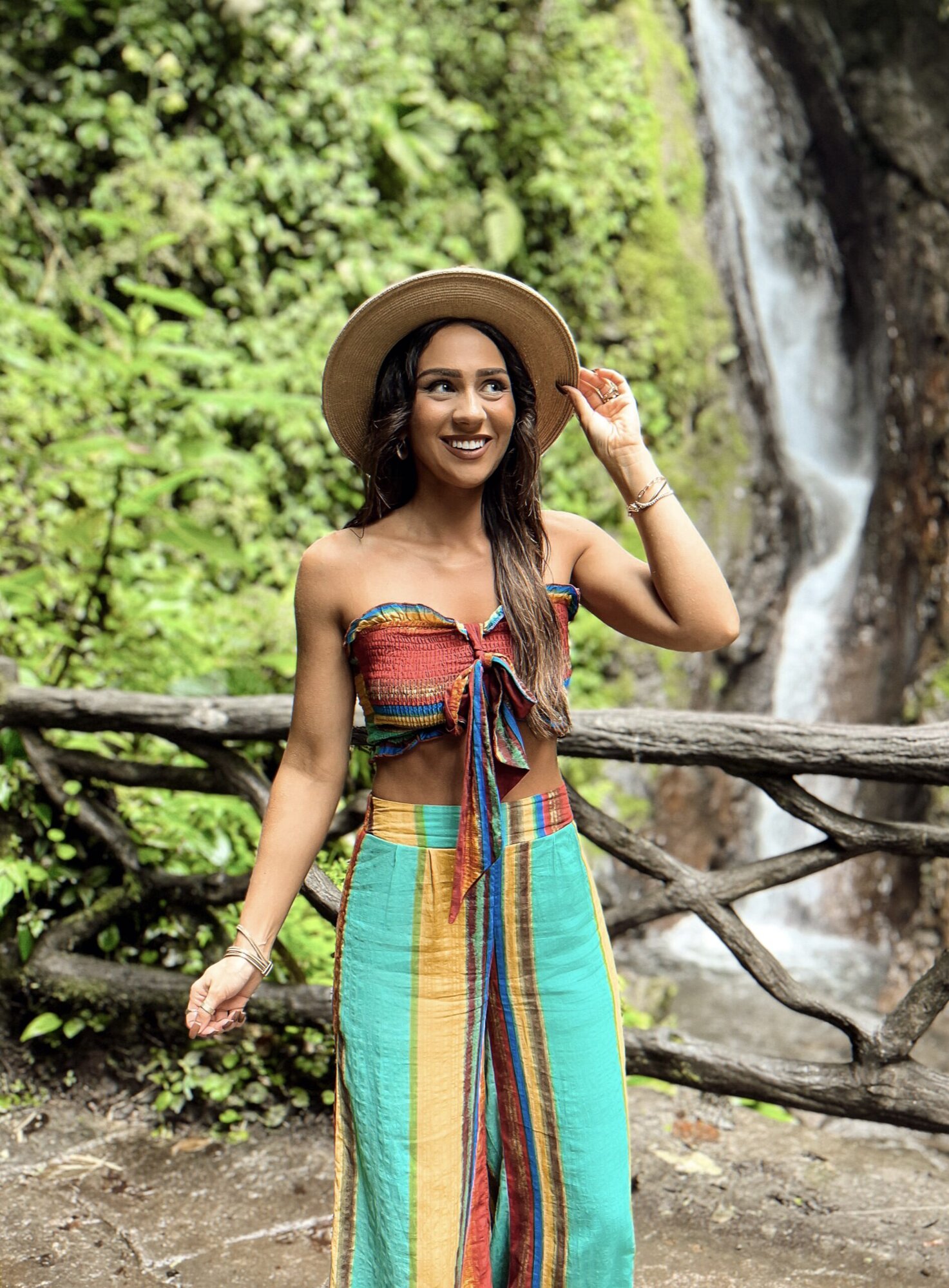 10 Tropical Vacation Outfits - Sierra In The City